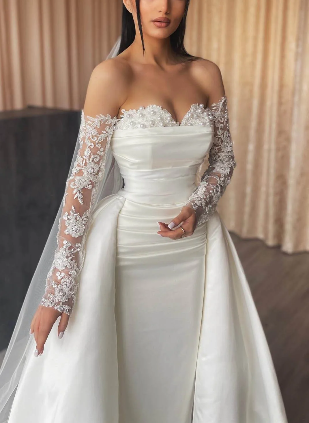 Sweetheart Detachable Train Lace Sleeves Wedding Dresses - Missacc